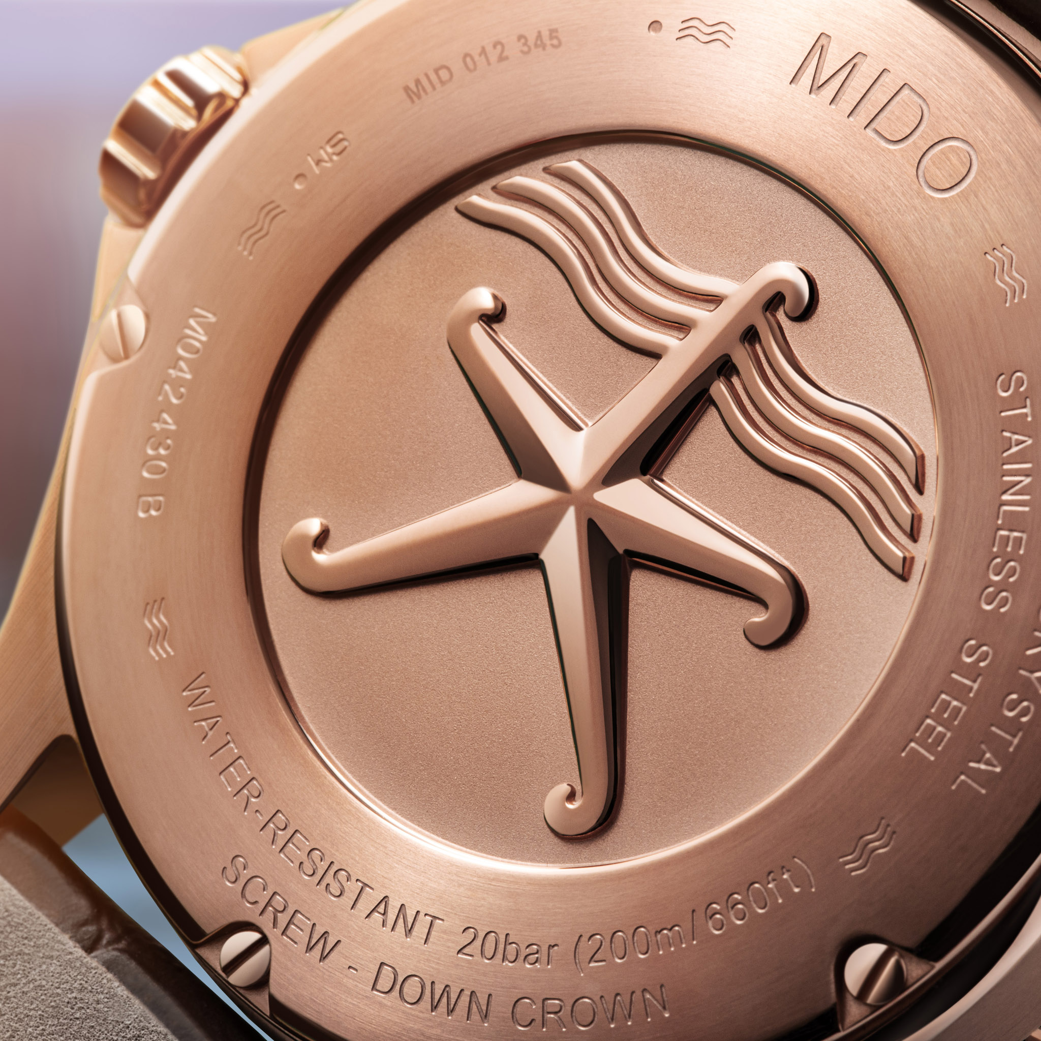 MIDO Ocean Star 200C: eleganza in oro rosa e verde per un diver ...